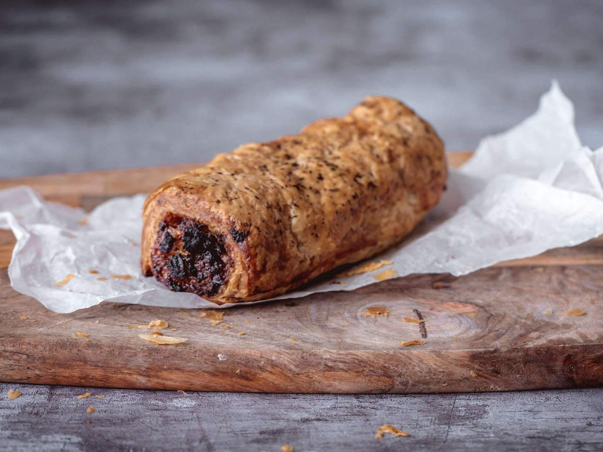 Box of Pork, Apple and Scrumpy Sausage Rolls – Chunk of Devon